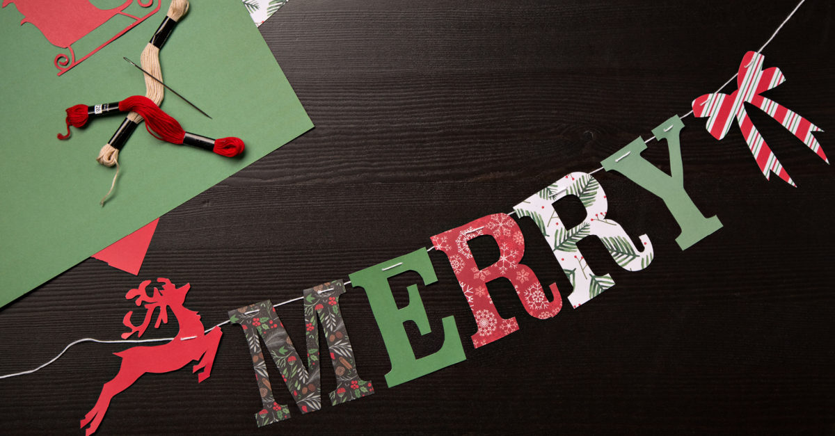 Homemade Holiday Garland - American Lifestyle Magazine