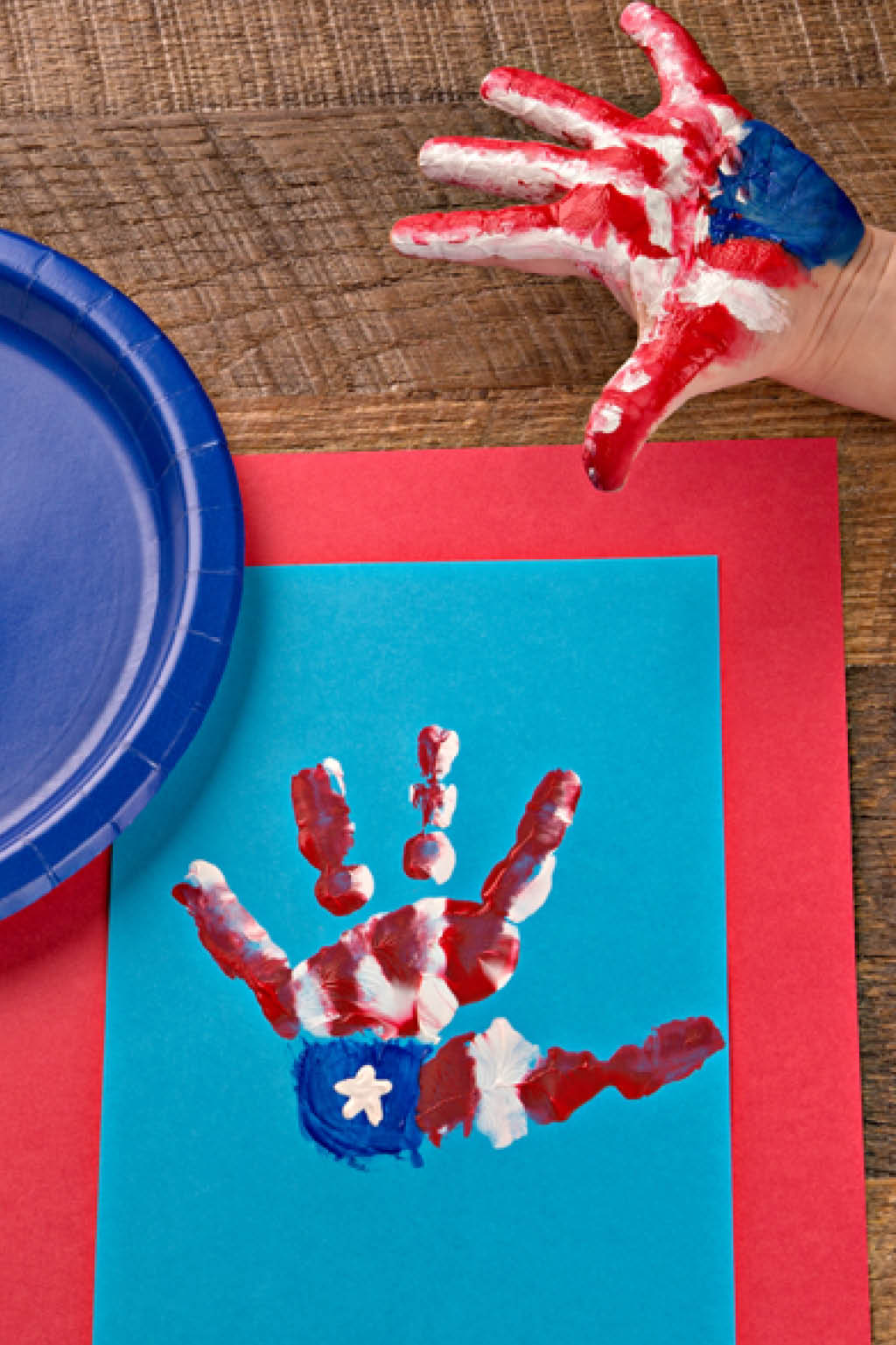 hand-print-kids-flag-craft - American Lifestyle Magazine