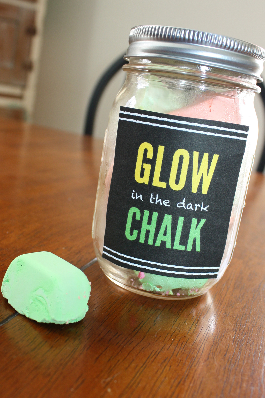 glow-chalk-card - American Lifestyle Magazine